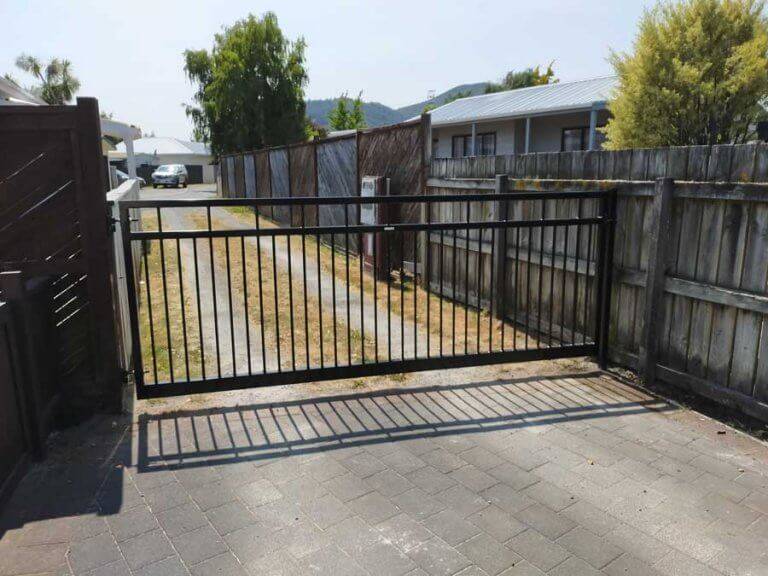 Manor 3 Rail Single Swing Gate – Strong Fencing