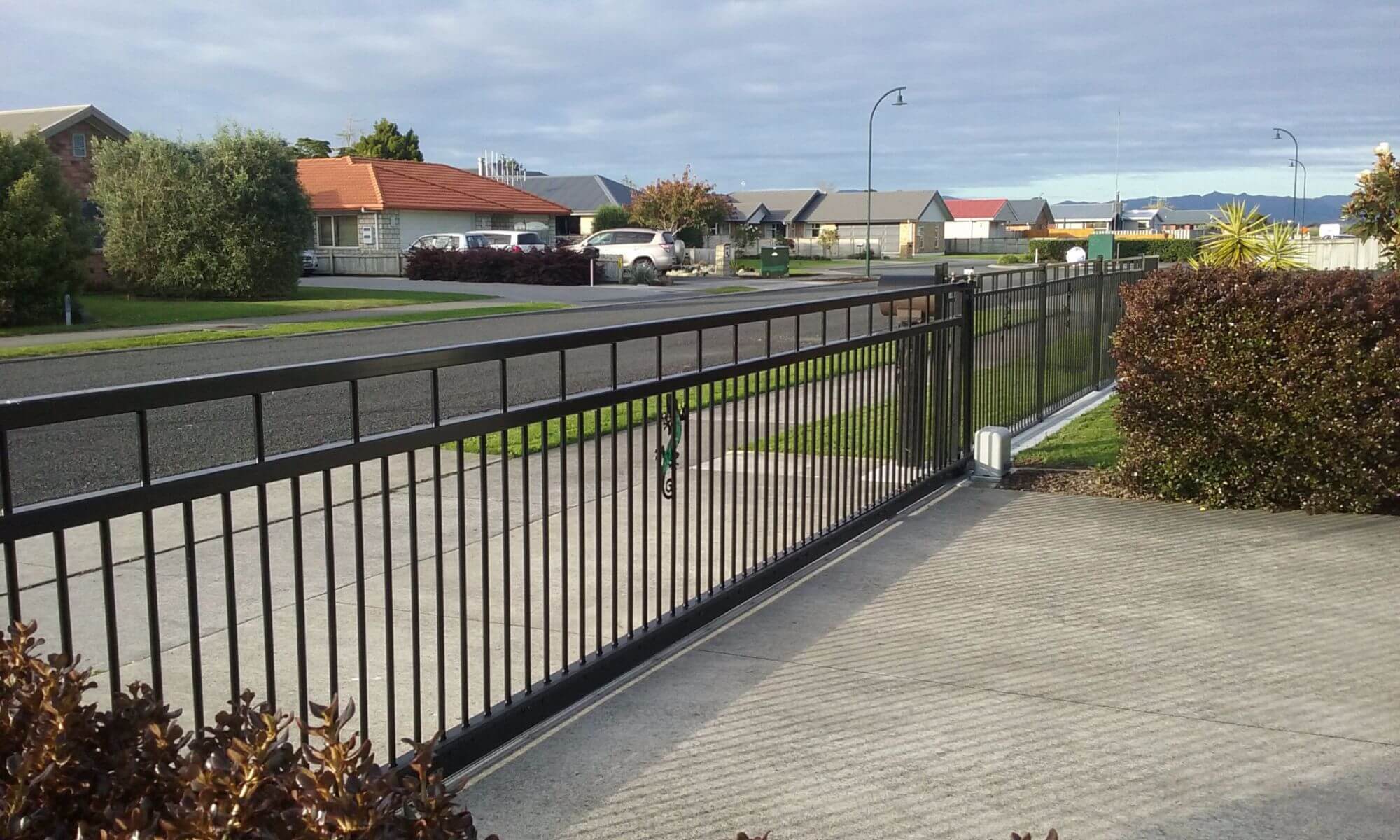 Manor Sliding Gate Three Rail Strong Fencing