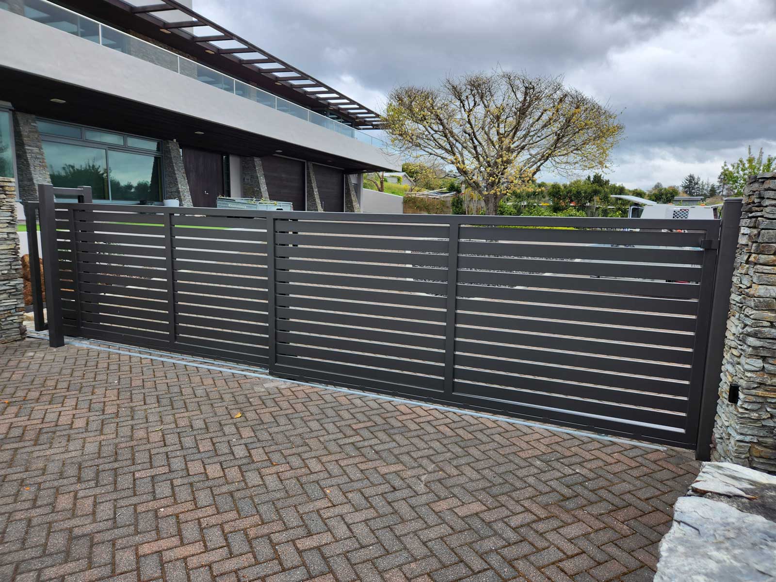 Telescopic Slat Sliding Gate Strong Fencing