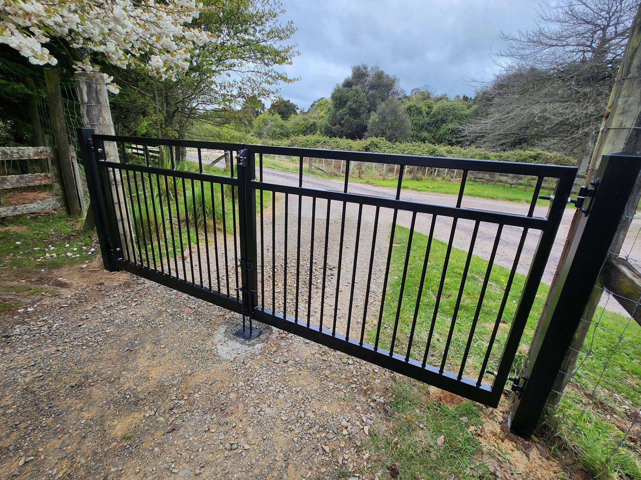 Manor Three Rail Double Gate – Strong Fencing